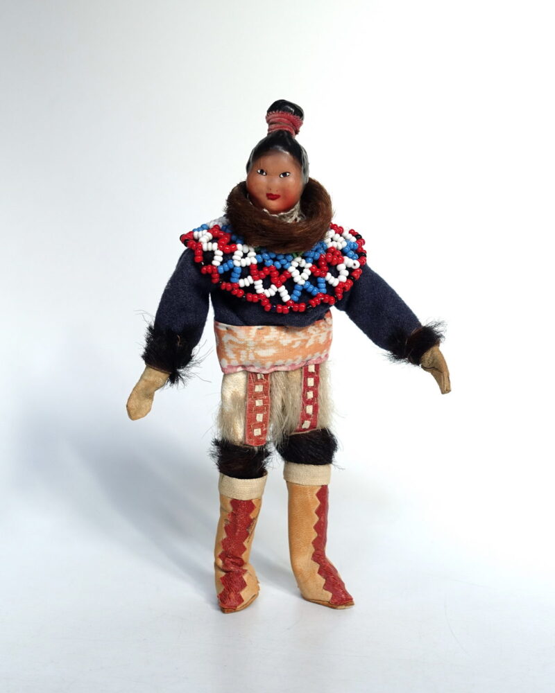 National Costume Doll Collection - Dolls from all over the world